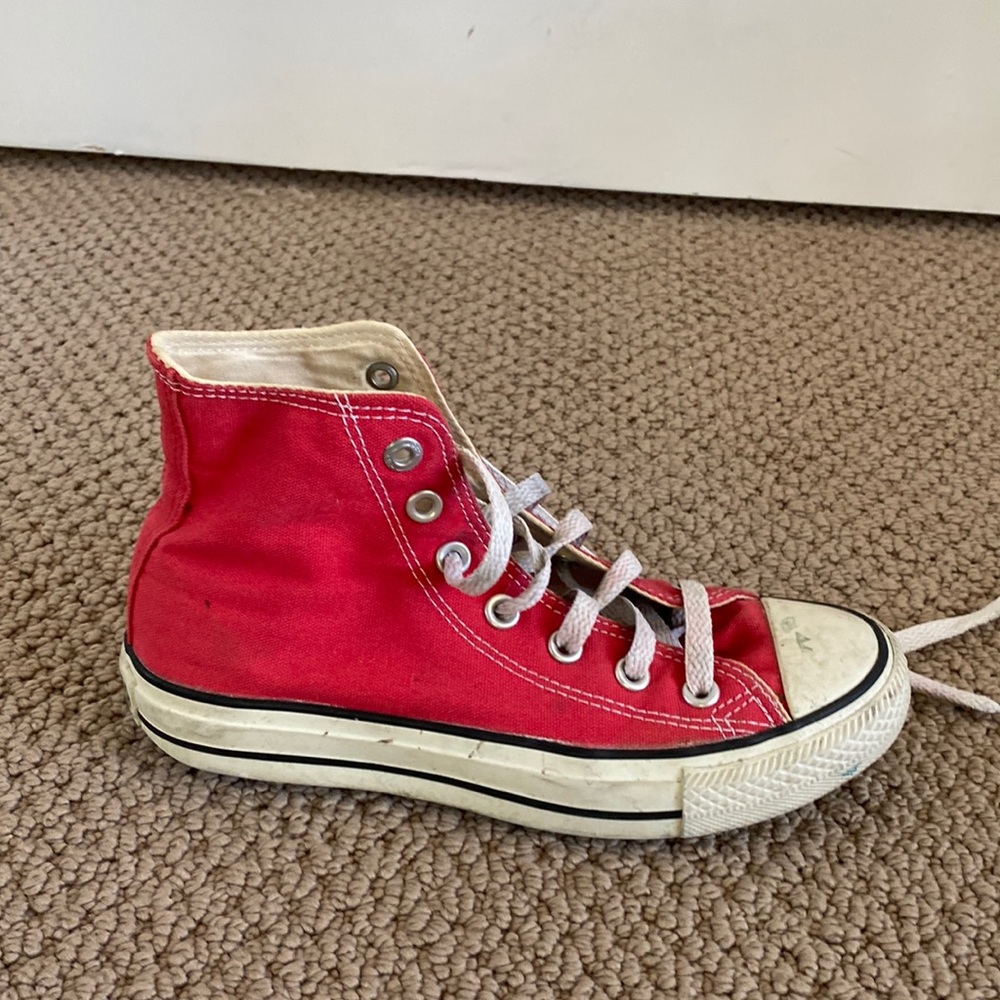 Red Converse Shoes!!! - Gem